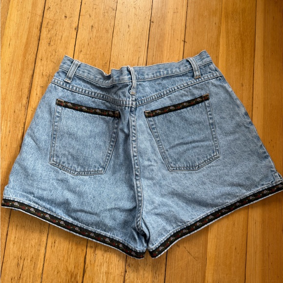 Vintage | Shorts | Vintage Jean Shorts With Amazing Details | Poshmark